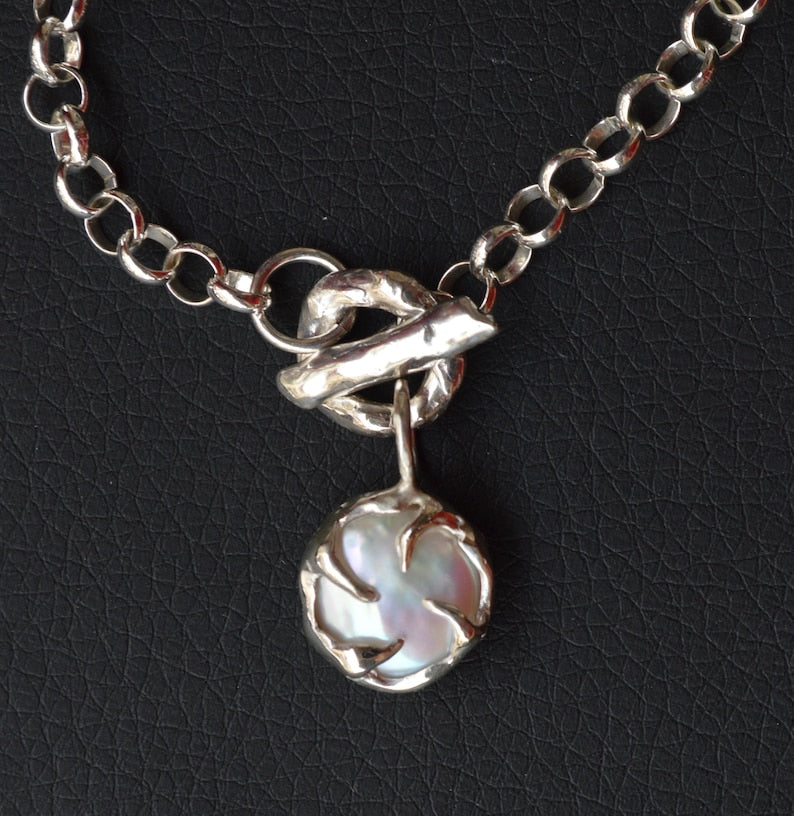 Irida necklace – Handpicked Cherries